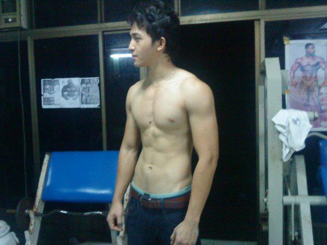 M y a n m a r H u n k s: Shirtless Kaung Pyae