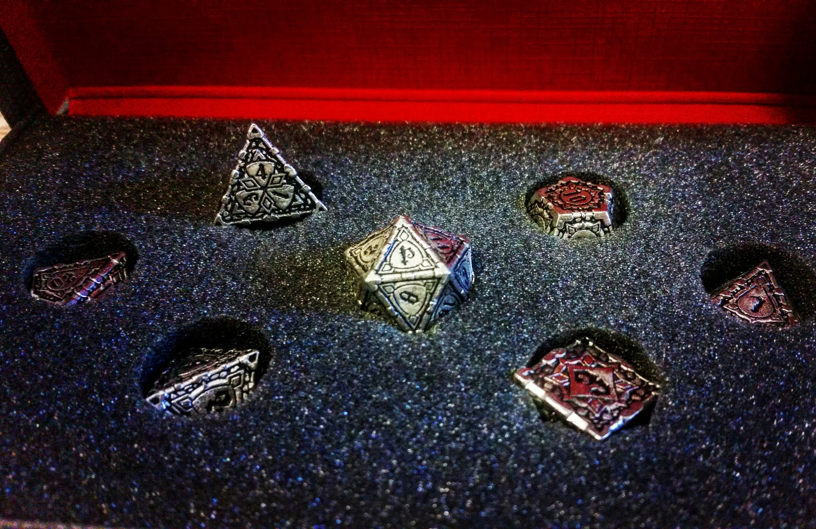 d4d6d8d10d12d20: Review Of The Pathfinder & Q-workshop Metal RPG Dice Set