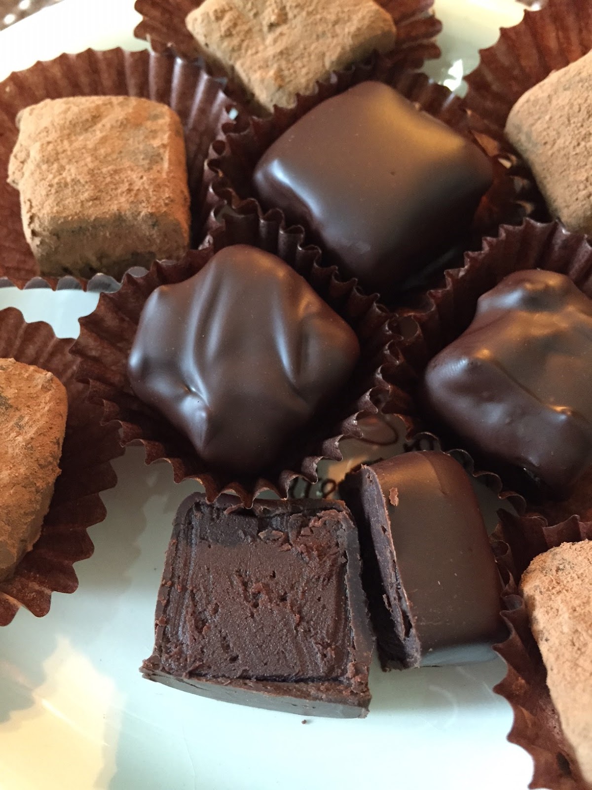 The Ultimate Chocolate Blog: Fudgy Chocolate Maple Truffles