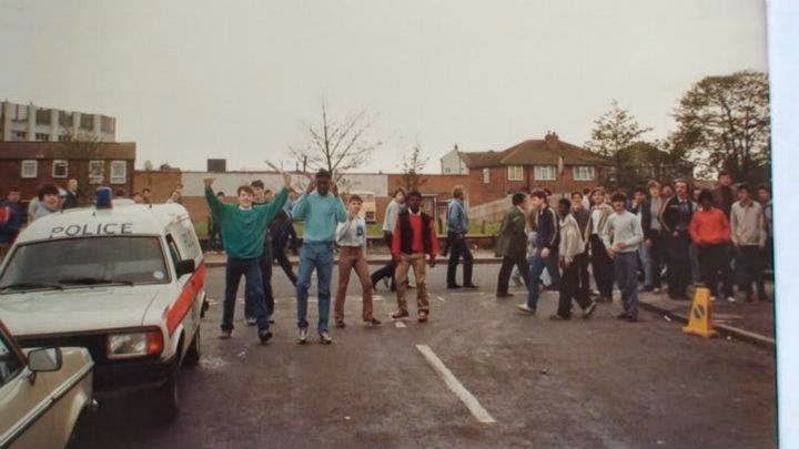 Football Hooligan Pictures: TWENTY PICTURES: Birmingham v Leeds riot 11 ...