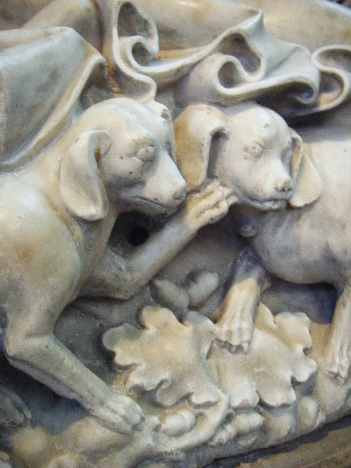 Beach-Combing Magpie: Medieval Bestial Footrests...