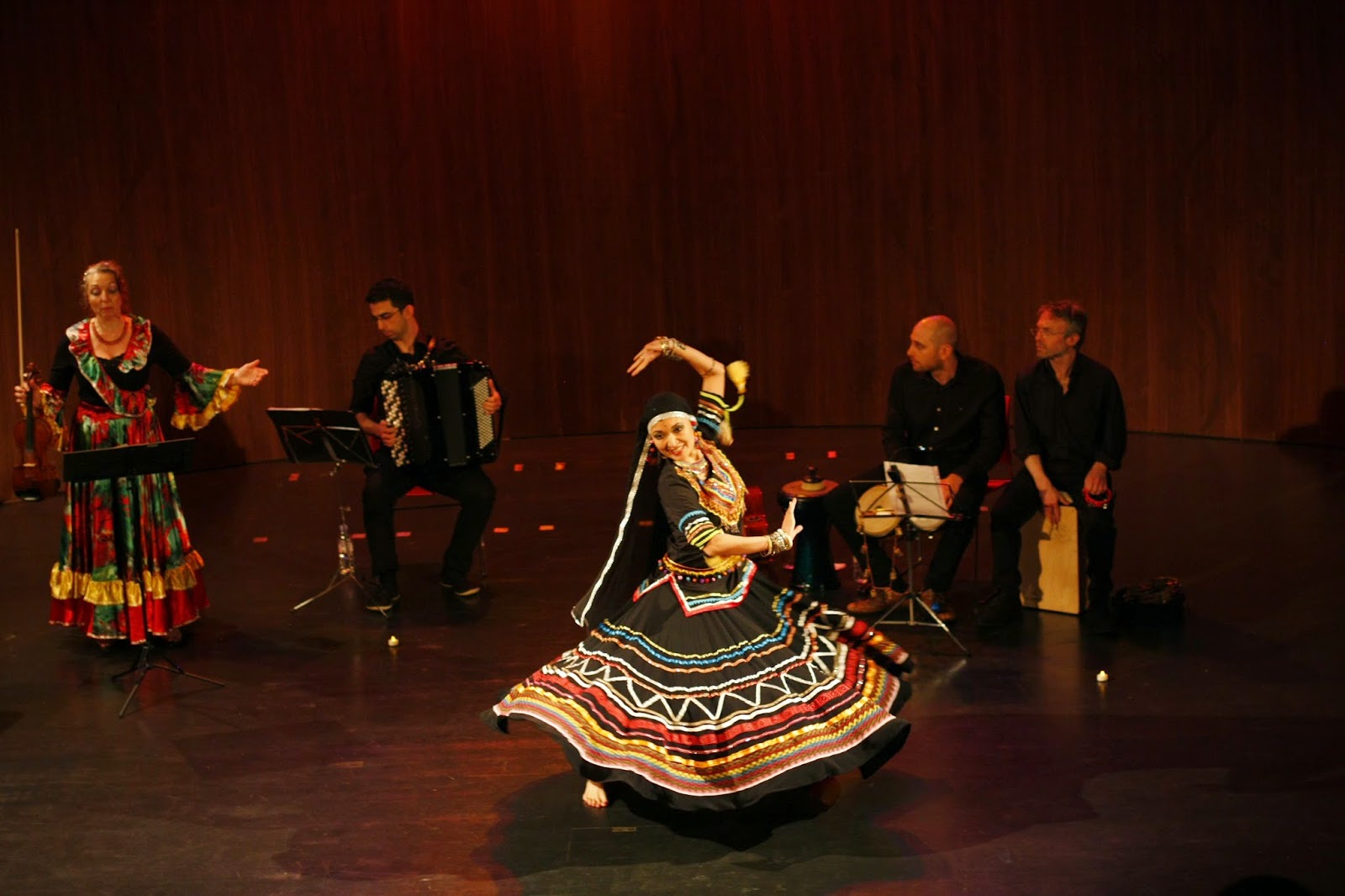 Gypsy Dance UK - Gypsy dance classes: October 2013