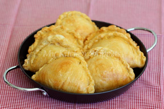 My Kitchen Snippets: Kaya Puffs/Kaya Kok