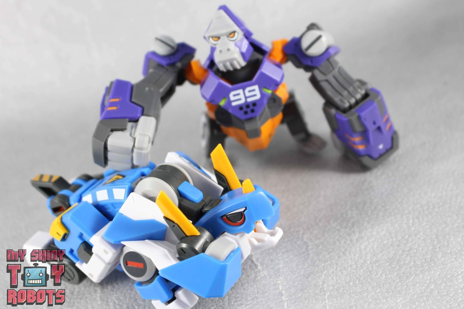 My Shiny Toy Robots: Toybox REVIEW: Beast Box BB-05 Delta