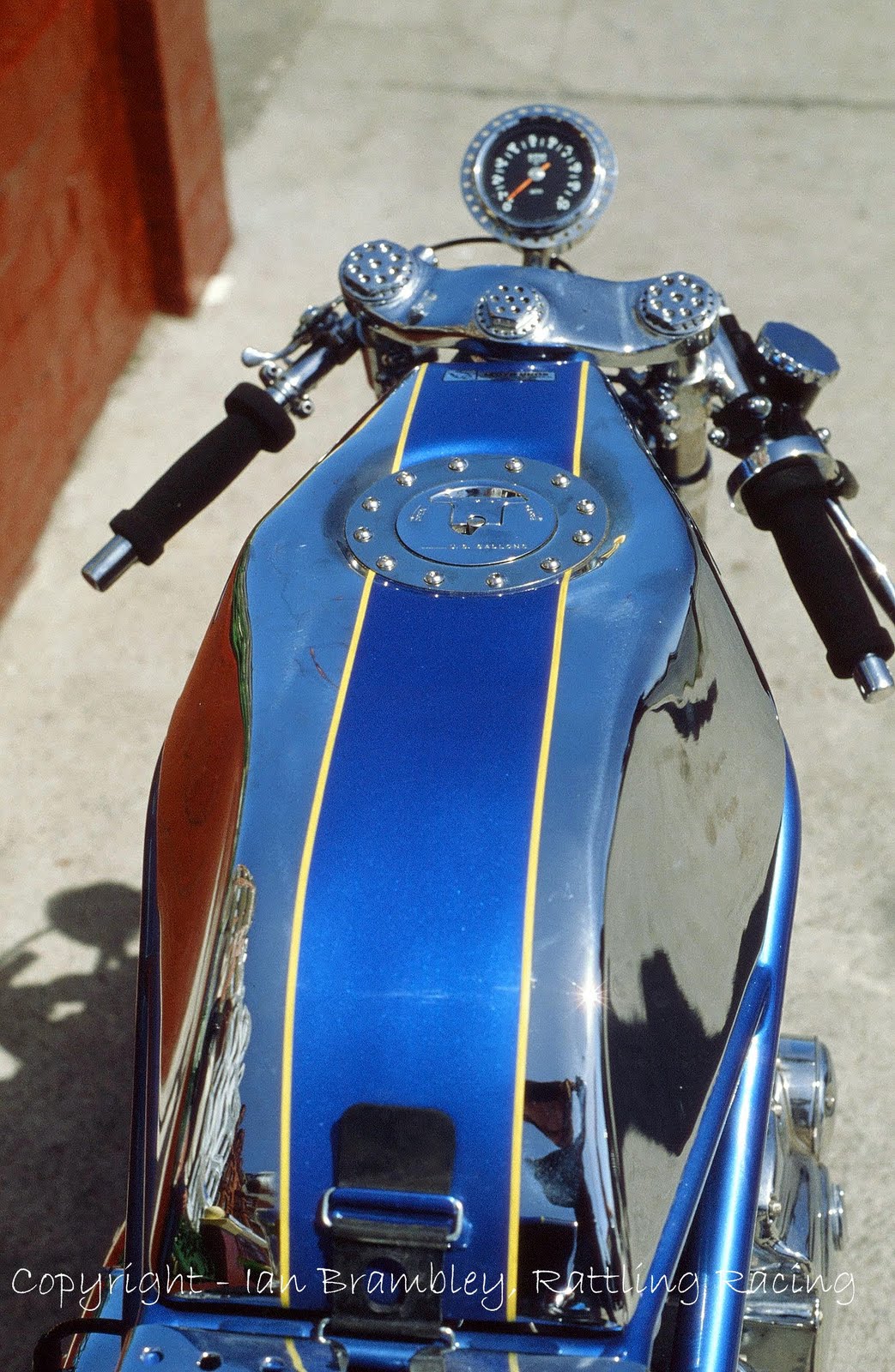 Rattling Racing: Alistair Laurie Triumph