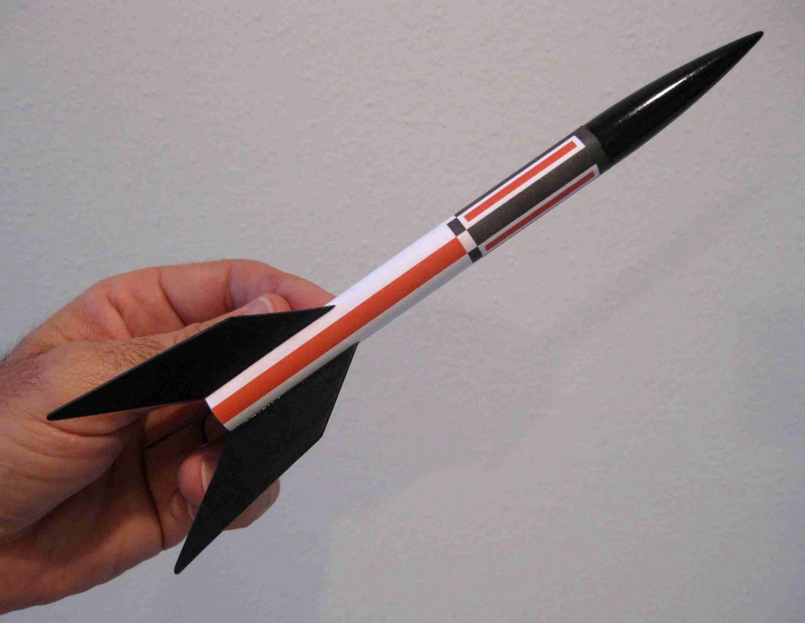 Model Rocket Building: August 2011