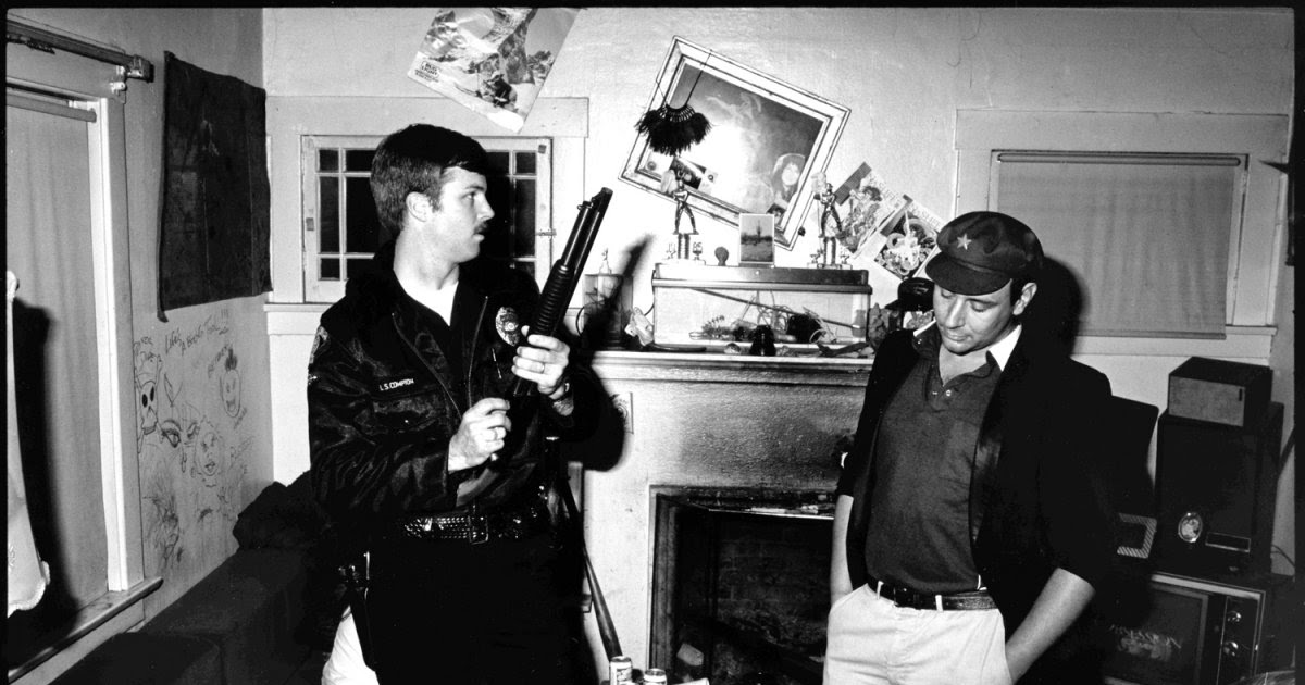 20 Unbelievable Retro Photos of Los Angeles Police Officers During the ...