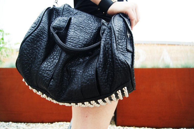 AJMISSINDEPENDENT: Nasty Upper And Little Freaky Shorts