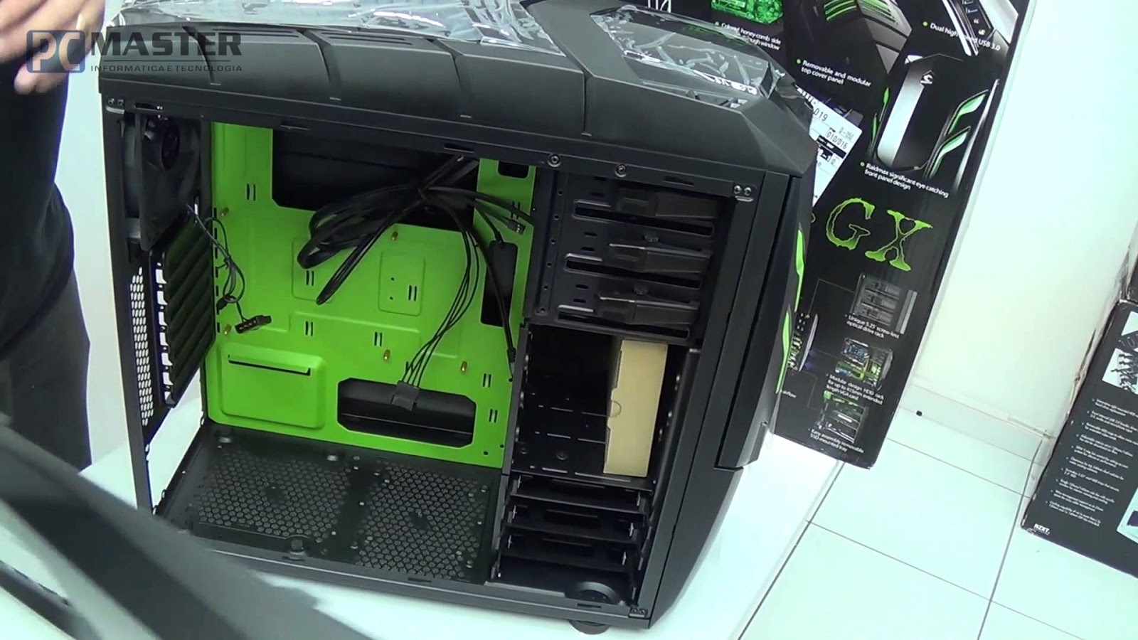 HARDWARE: gabinete/torre/caja