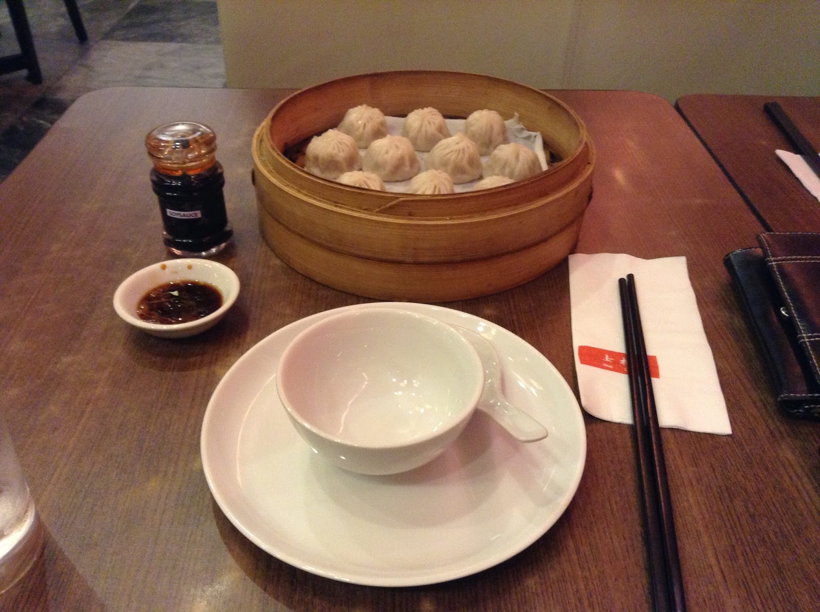 Battle of the Xiao Long Baos: Shi Lin and Peace & Happiness | Sari ...