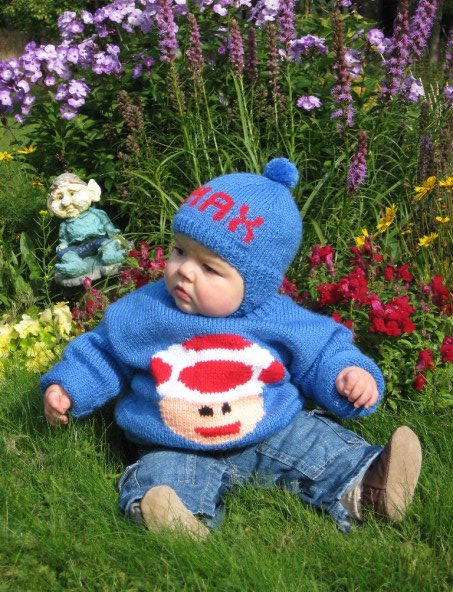 G33k4L1f3: 8-Bit Sweaters