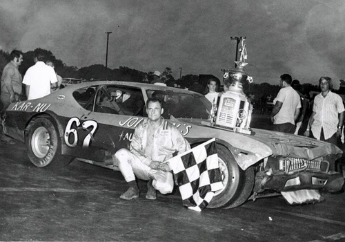 Midwest Racing Archives: 1972 - Howe, Maier cop Tri-County Twin 50’s