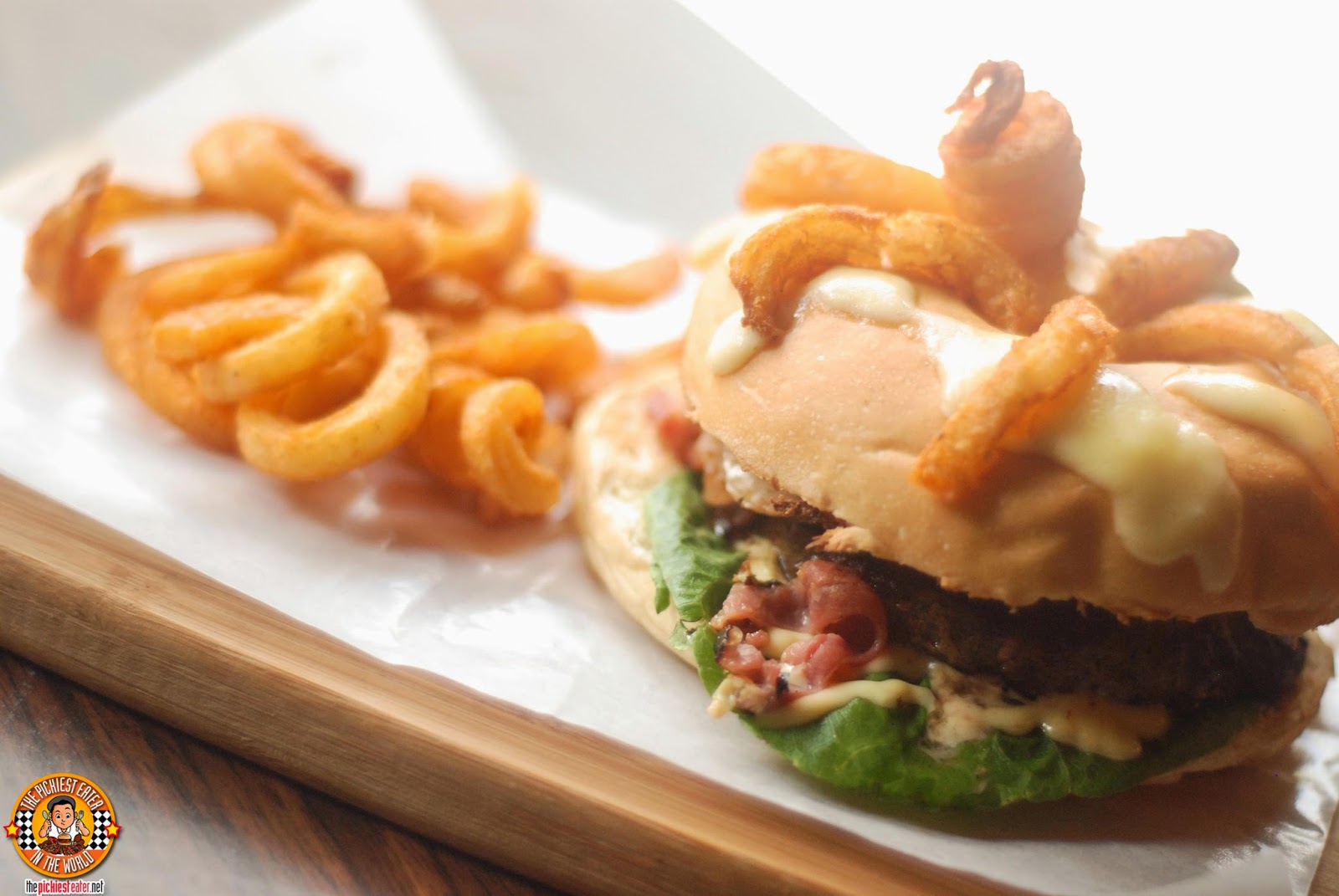 THE PICKIEST EATER IN THE WORLD: RED BARON RIBS AND STEAKS: FLYING HIGH ...