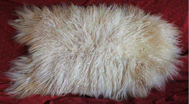 Stark Hollow Farm: Gorgeous Icelandic Sheep Skin Pelts