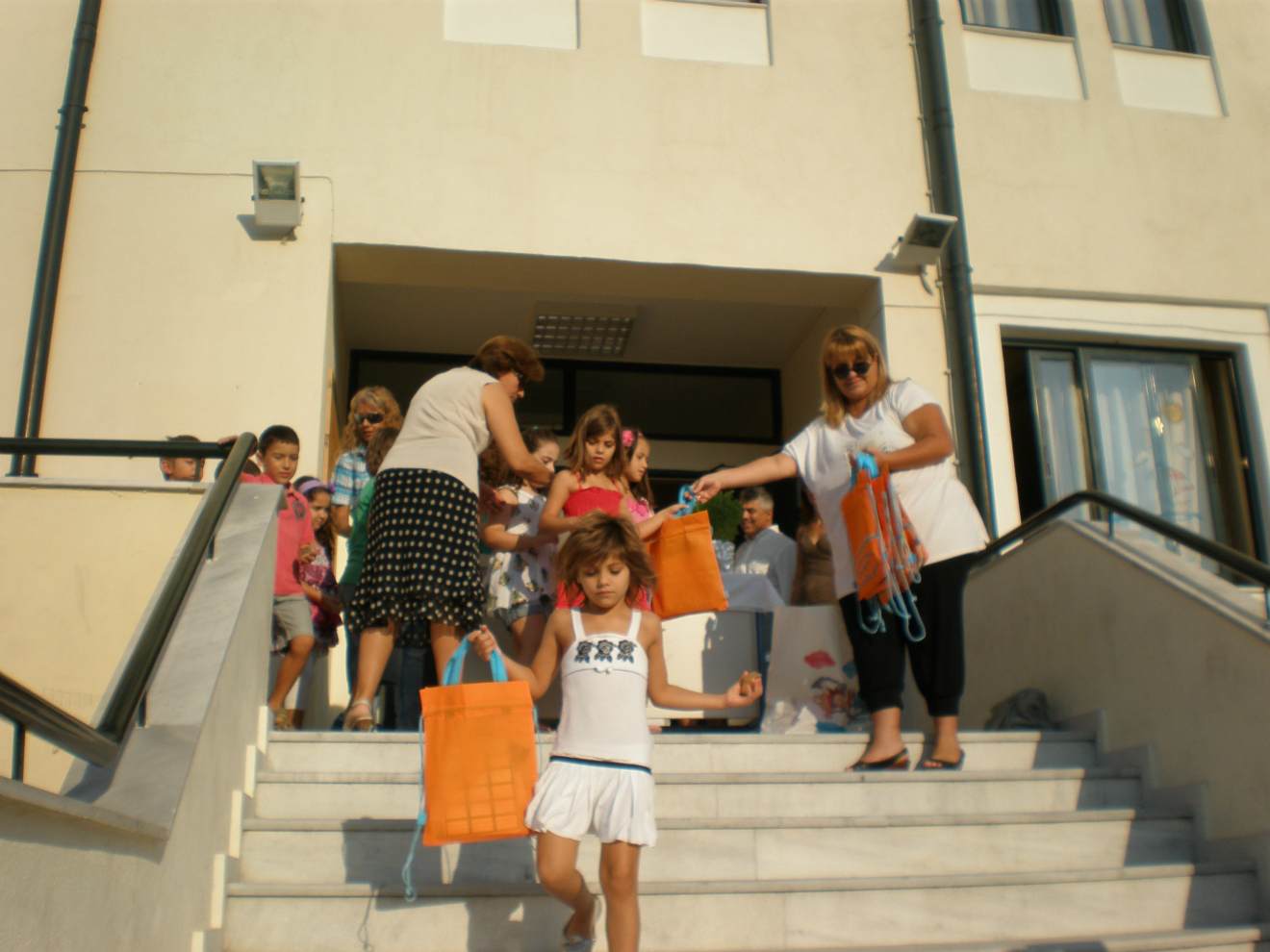 ΠΕΙΡΑΜΑΤΙΚΟ ΔΗΜΟΤΙΚΟ ΣΧΟΛΕΙΟ ΣΕΡΡΩΝ, ΣΤ1 ΤΜΗΜΑ