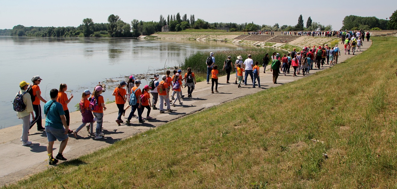Putovanja, planinarenje i skijanje (Traveling, mountaineering and ...