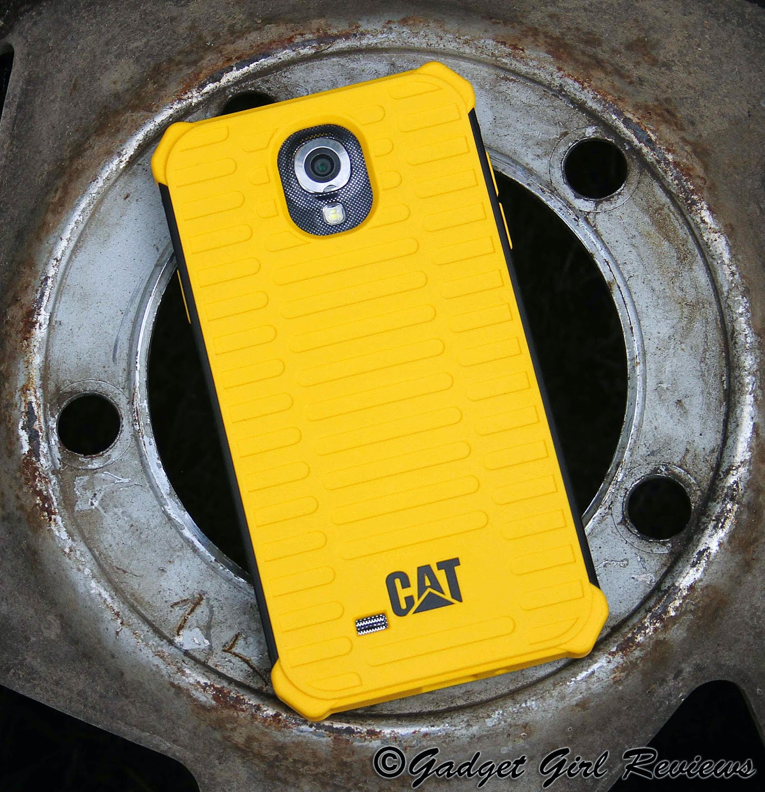CAT Active Urban Rugged Phone Case - Updated Colours Review | Gadget Review