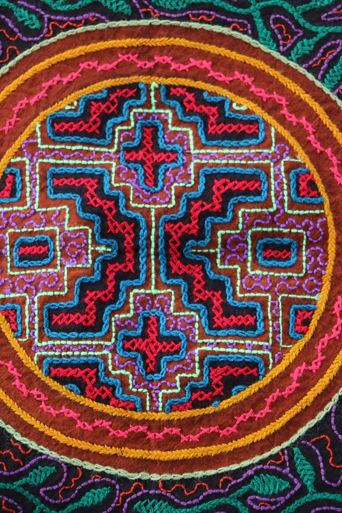 Shipibo textiles, indigenous art from Peruvian rainforest.: Shipibo conibo textile