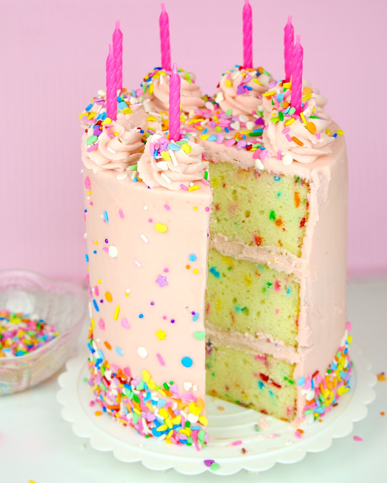 {VIDEO} THE BEST Homemade Funfetti Layer Cake From Scratch - The ...