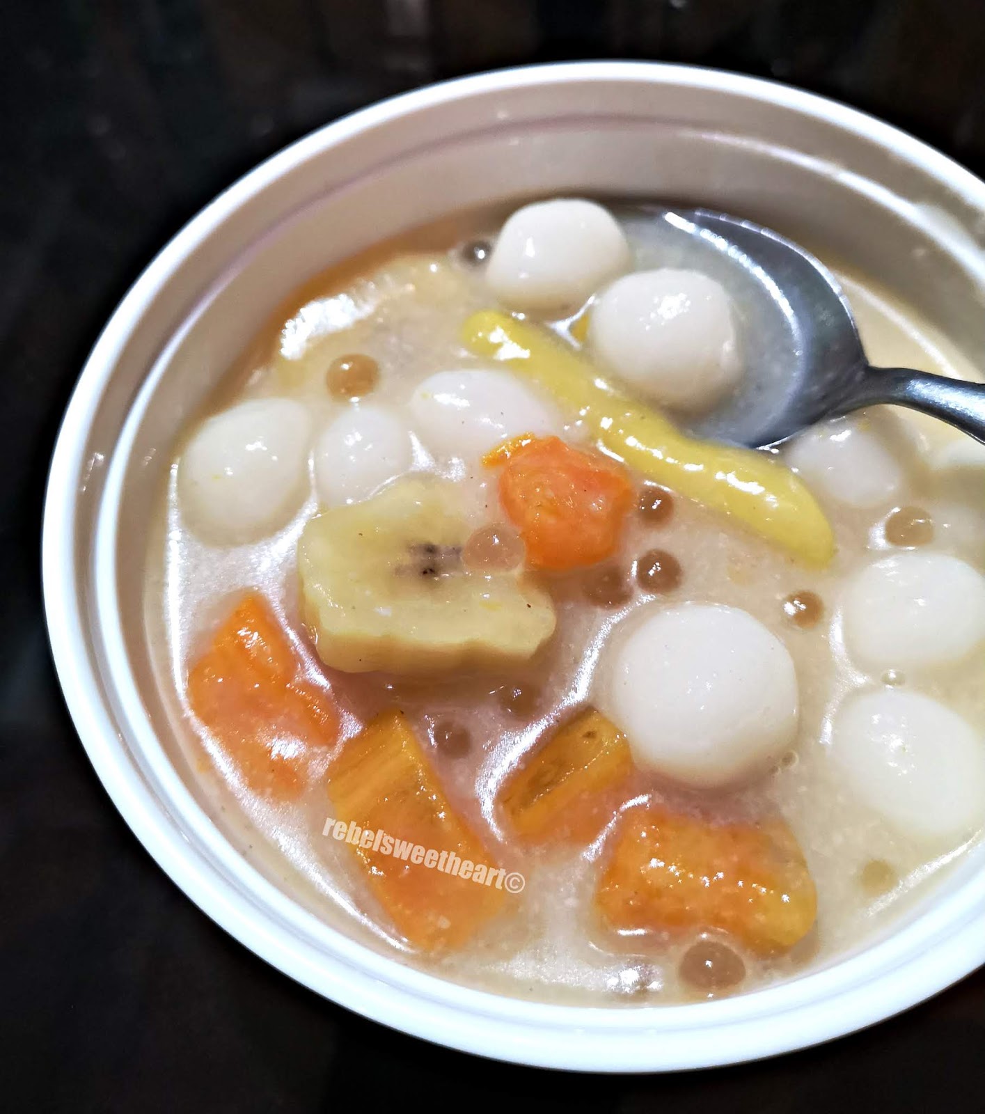 The Rebel Sweetheart.: Foodie Goodie | Ginataang Bilo-Bilo (Sticky Rice ...