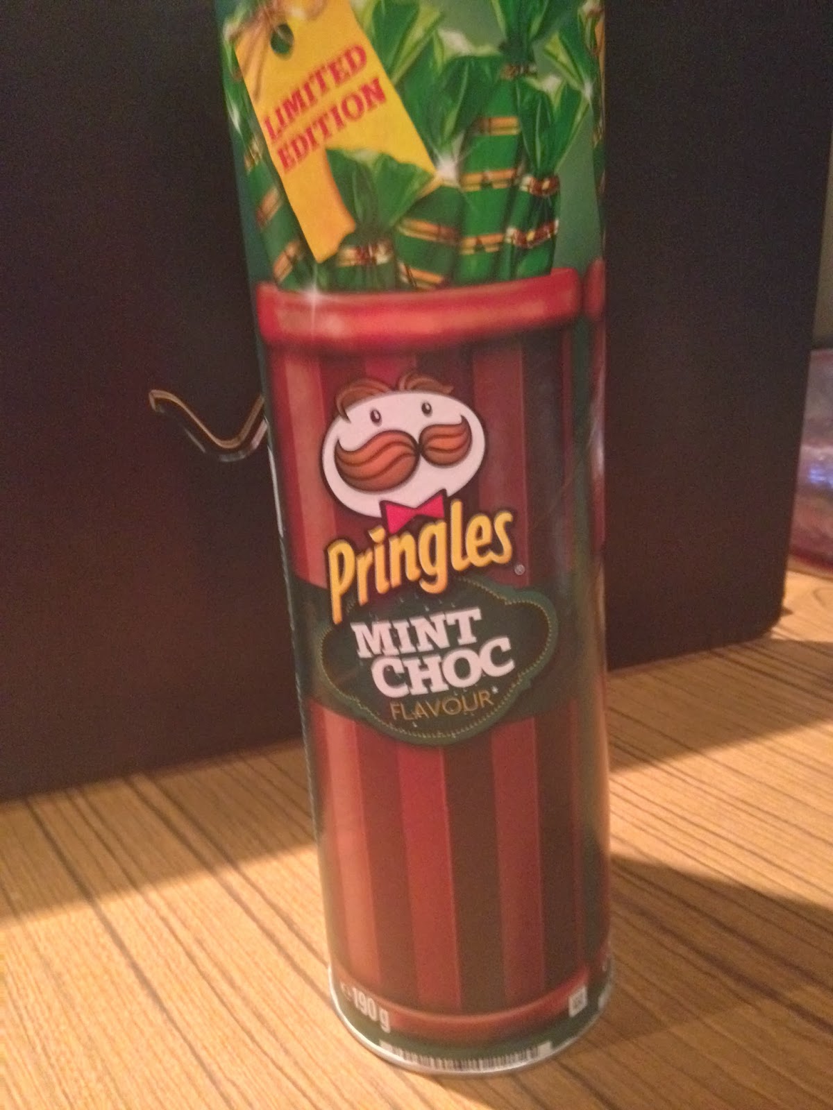 Creamy Steaks: Mint Chocolate Pringles, UK
