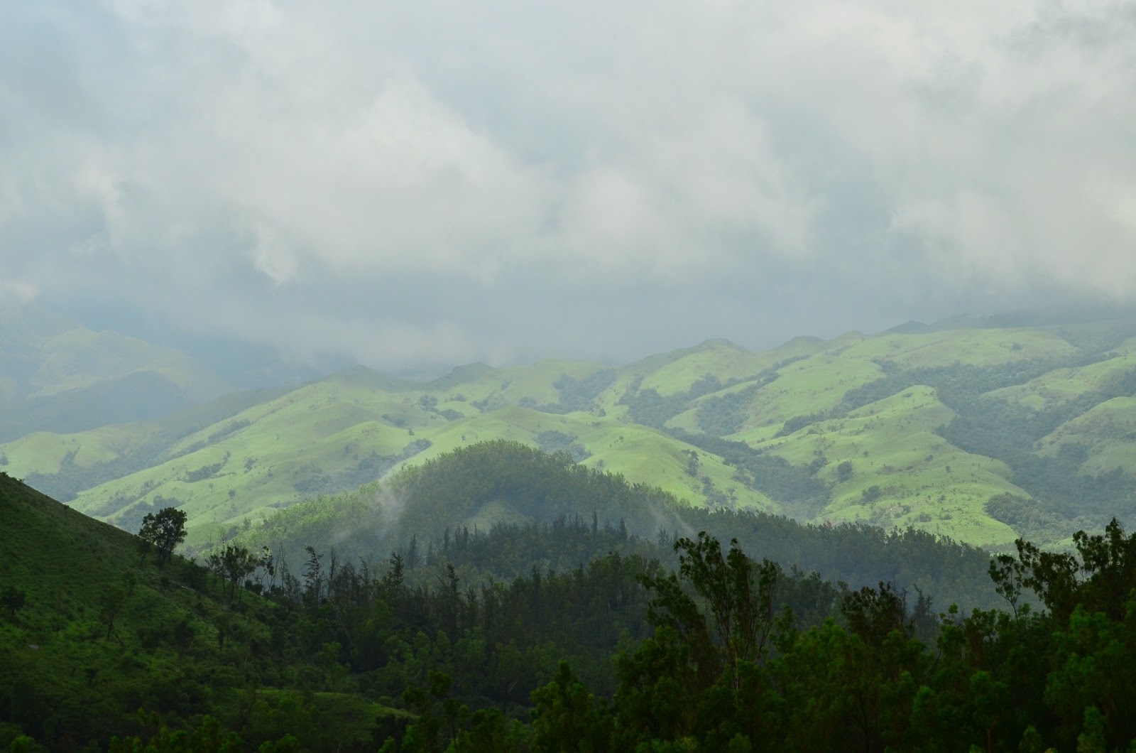 Sharath Hassan A Travelling Photographer: Kudremukh and Lakya Dam ...