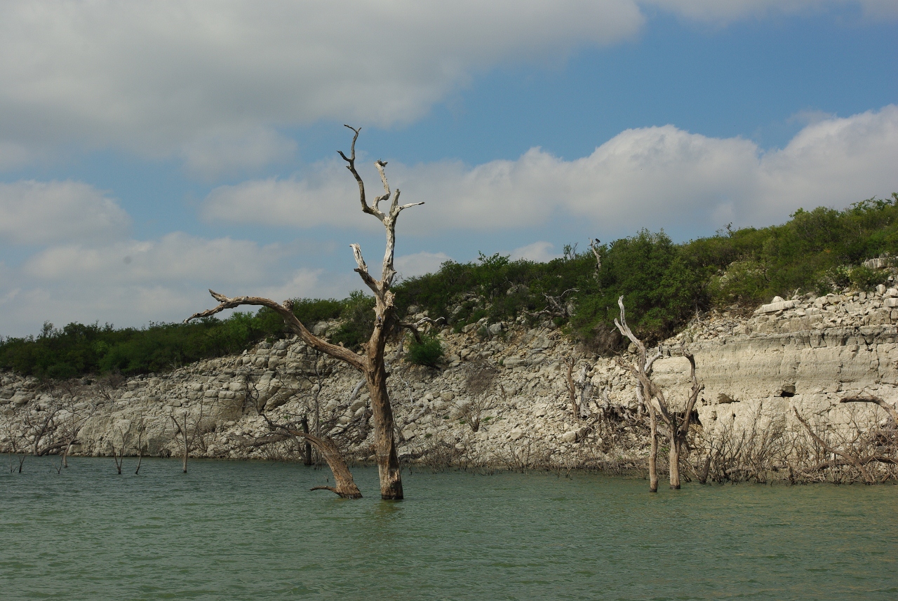Here and There//Texas/New Mexico: Houseboating Lake Amistad