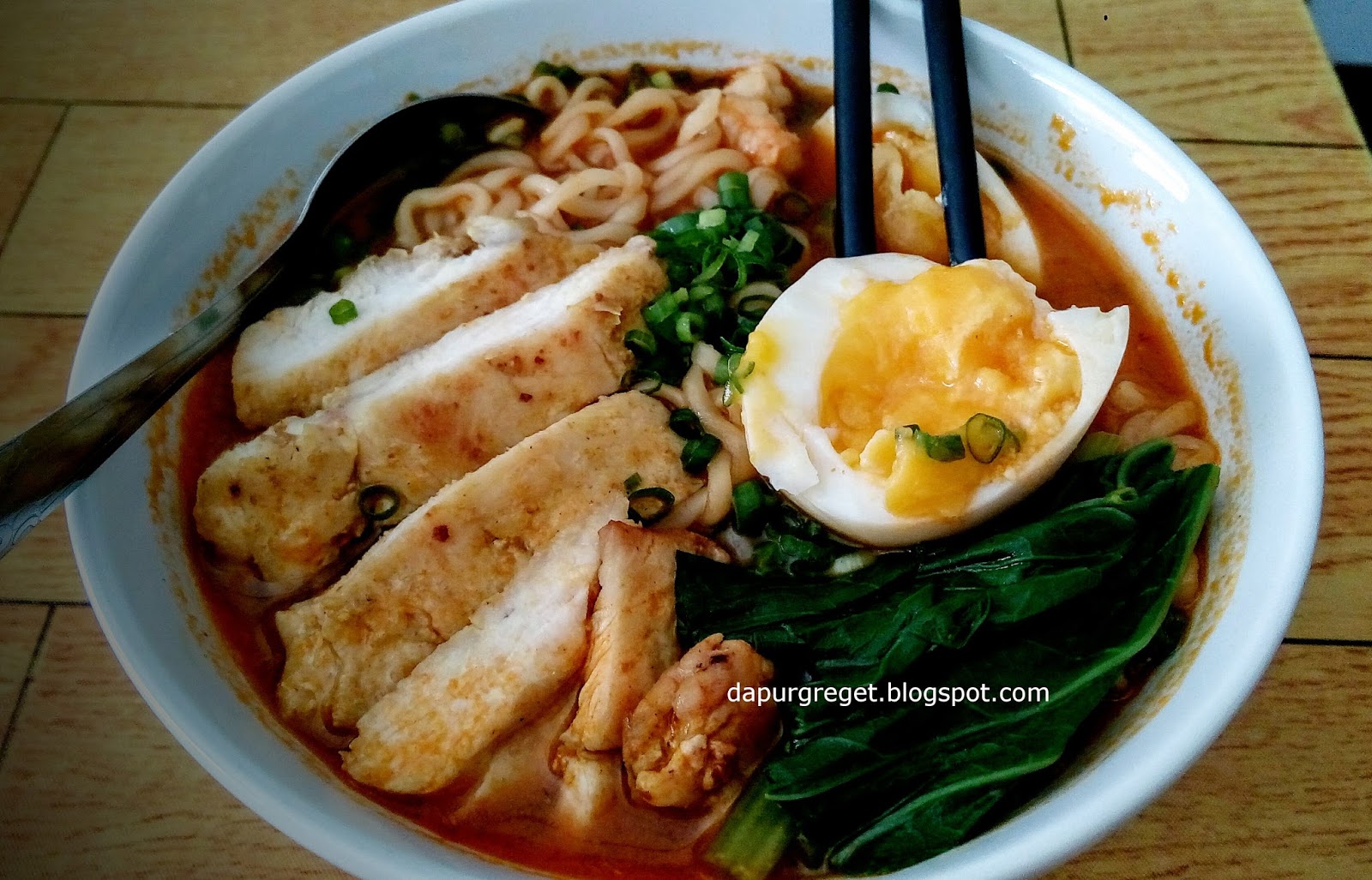 Dapur Greget: Ramen Ayam Pedas (Spicy Chicken Ramen)