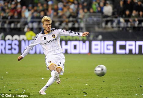 Amazing David Beckham Style Curve/Bend Free Kicks - FUTSAL AND FOOTBALL