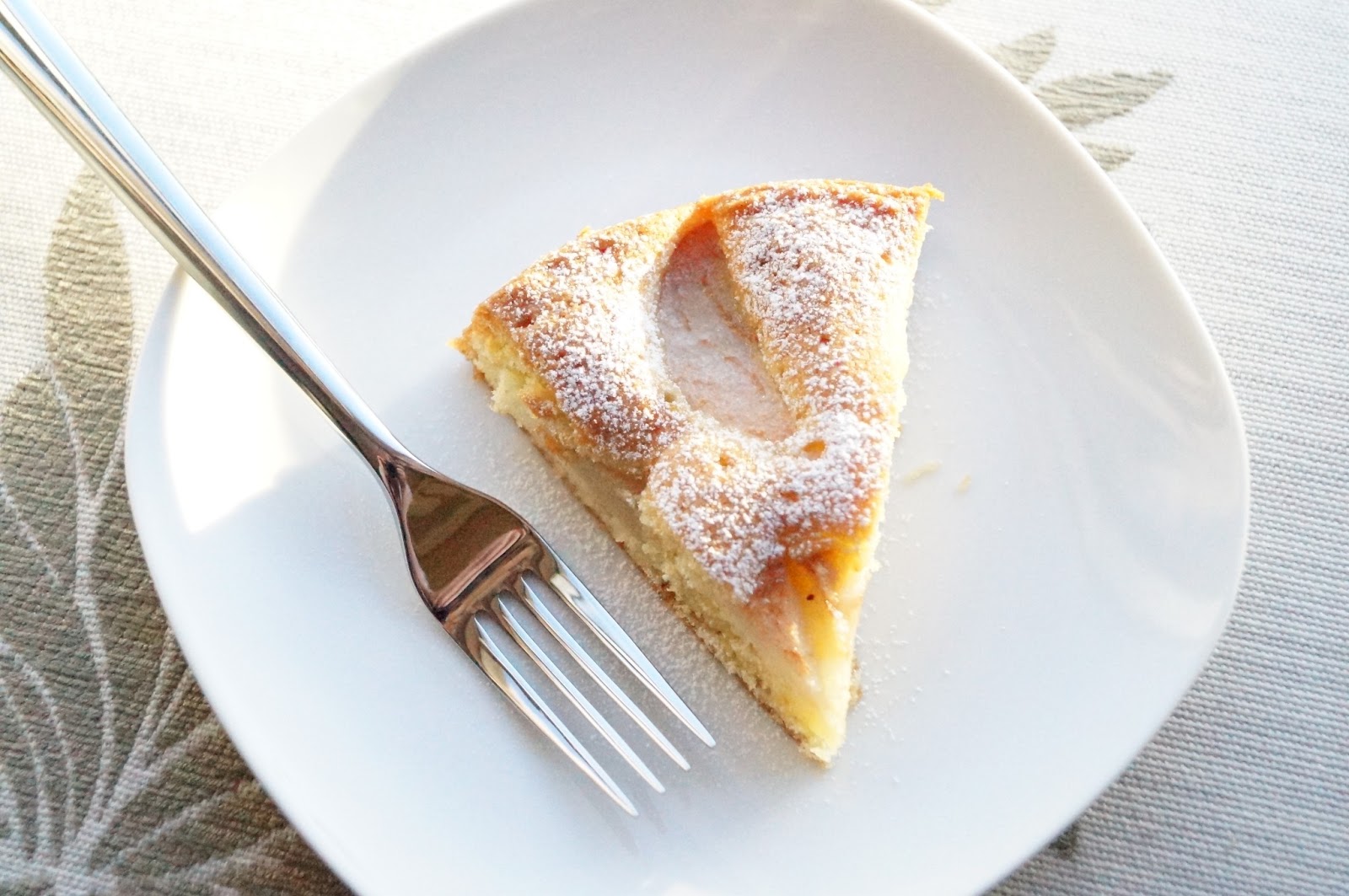 Babaduck: Double Pear and Almond Cake