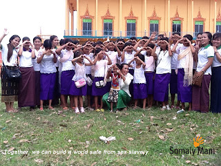 Rea: "A drop of Golden Sun": The Power of a Mothers Love or Somaly Mams ...