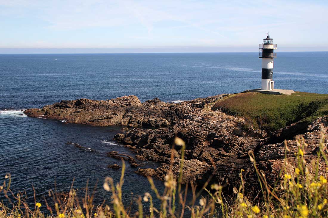 MIS VISTAS DEL MUNDO: Faro de Illa Pancha, Ribadeo