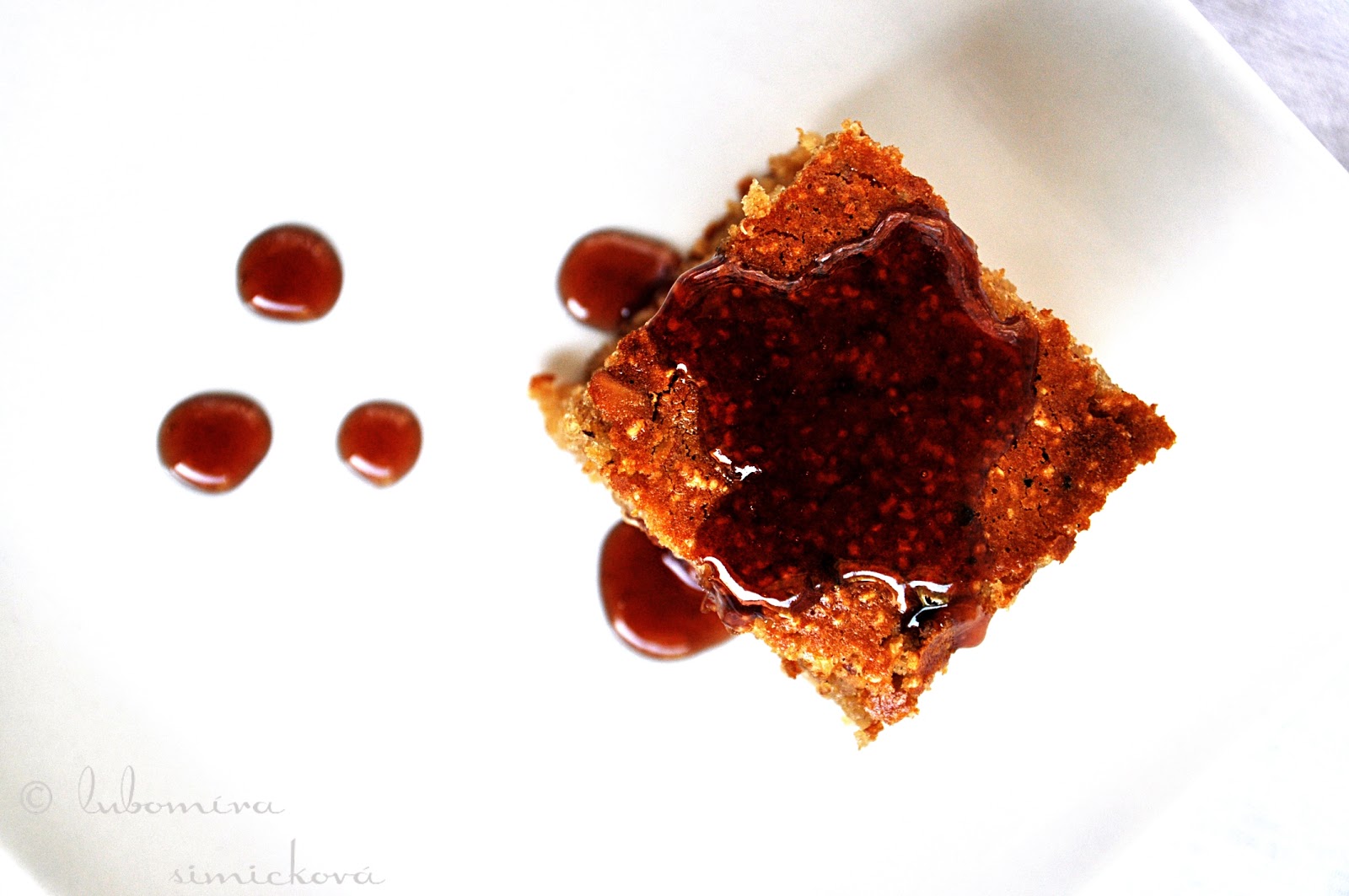 CoLoRes, SaBoRes, oLoRes...CoLoRs, TaSTeS, SmeLLS: amaranth cake with ...