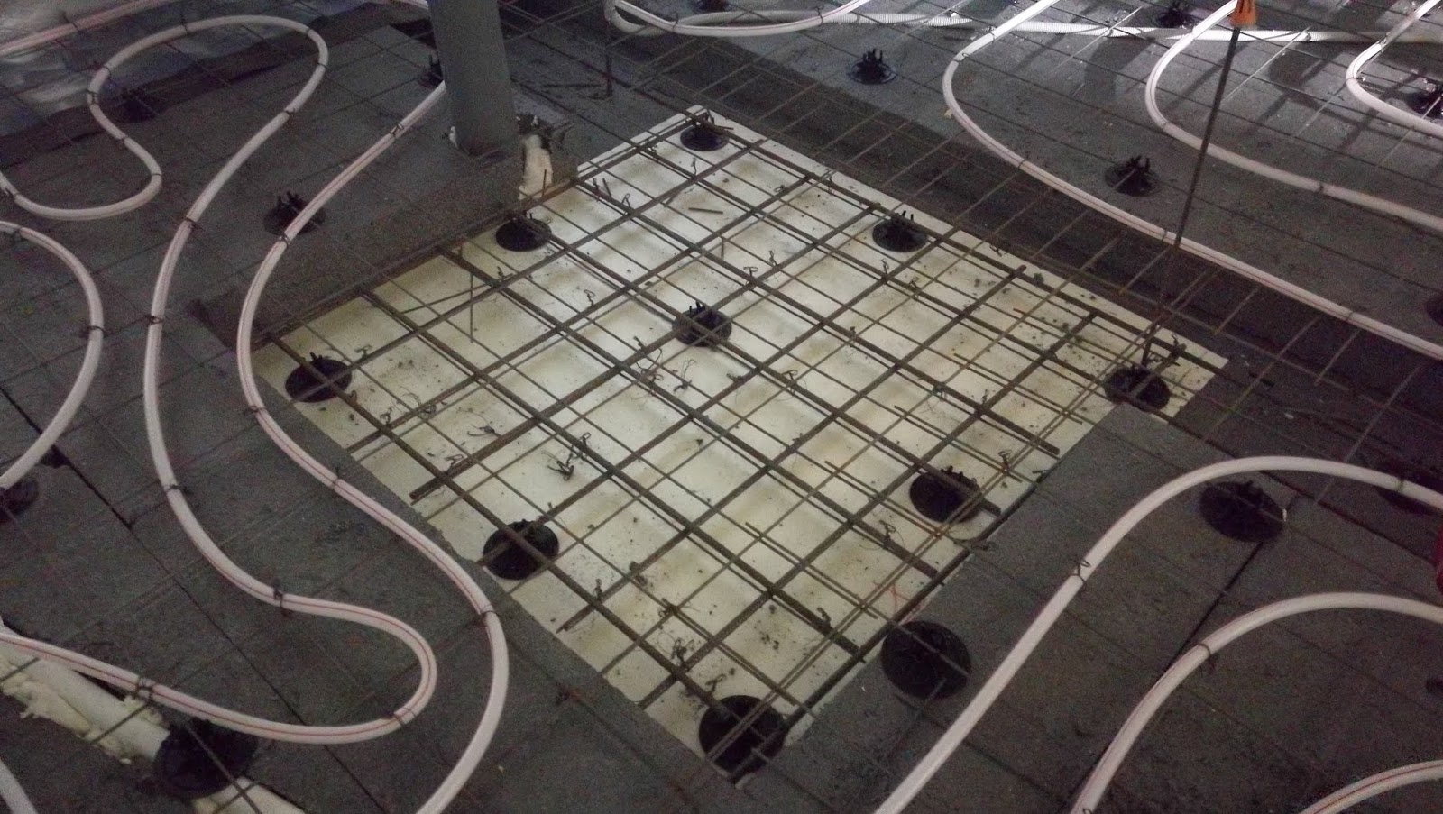 Raudoitus ja betonointi