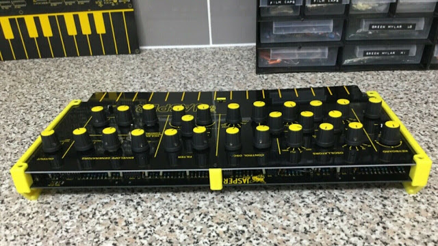 MATRIXSYNTH: Jasper Wasp Clone Analog Synth