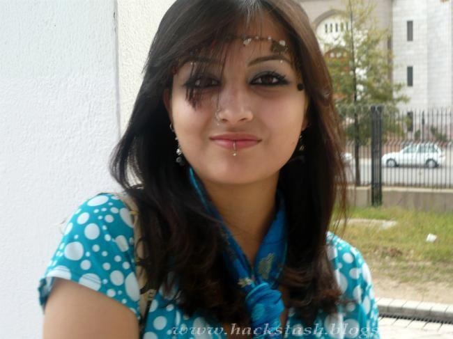 Cool & beautiful Facebook profile pictures for girls | PiczBox