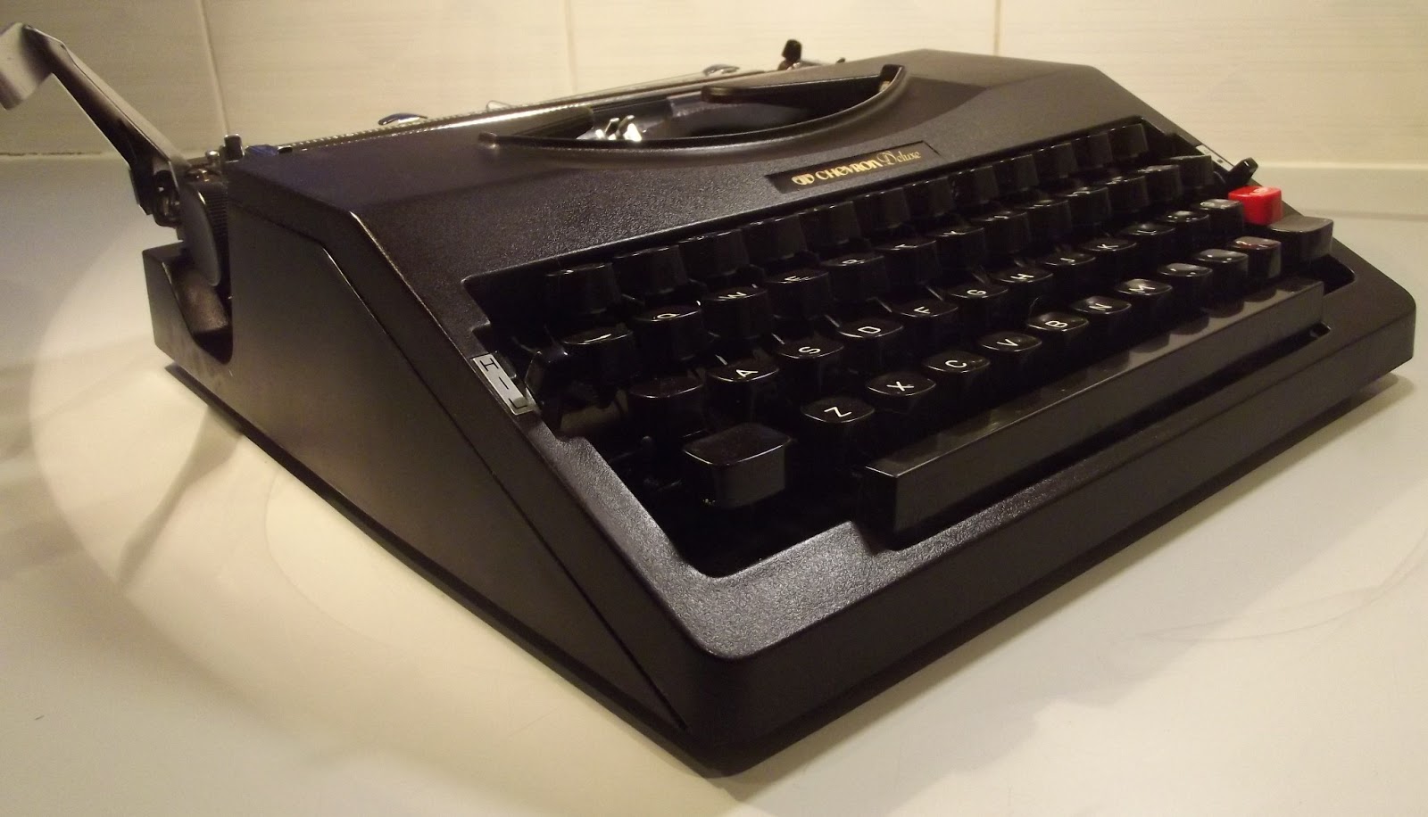 oz.Typewriter: The Chocolate Chevron Portable Typewriter (ITAM 1)
