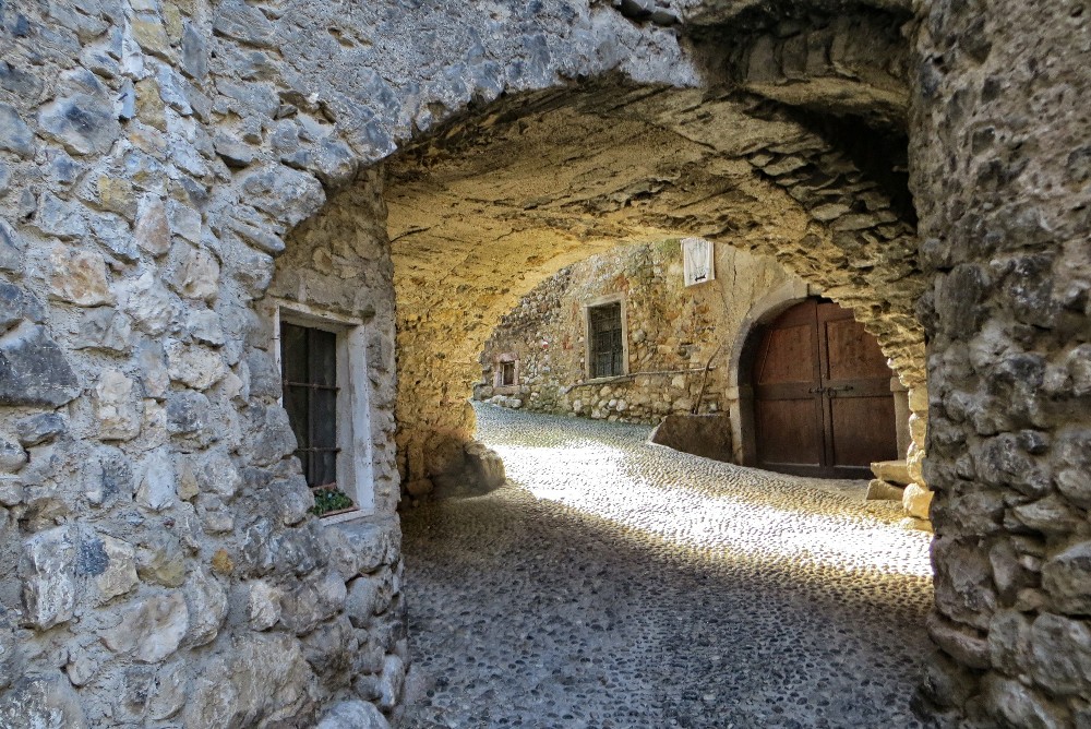 Cosa vedere a Canale di Tenno e dintorni - Montagna di Viaggi