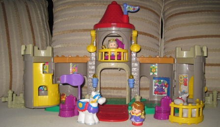 JuaiMurah: Fisher Price Little People Castle Set