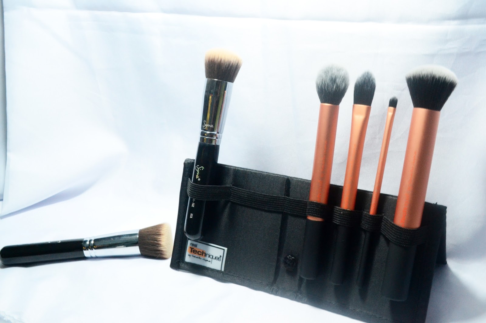 Simply Love Life: Real Technique Brush CORE COLLECTION Review