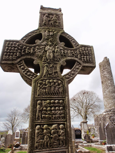 Los viajes de David y Neus: IRLANDA 3: Newgrange, Monasterboice y Belfast