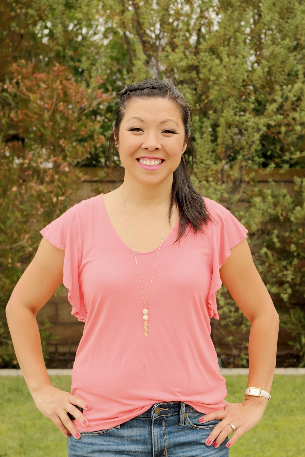 Shorts And Ruffle Tee And A Fun Summer Pony Tail Tutorial shorts-and-ruffle-tee-and-a-fun-summer-pony-tail-tutorial