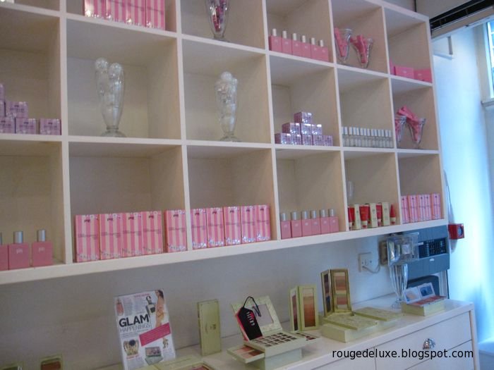 Rouge Deluxe: Pixi store in Soho