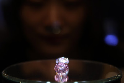 Gem stones: World famous jewels