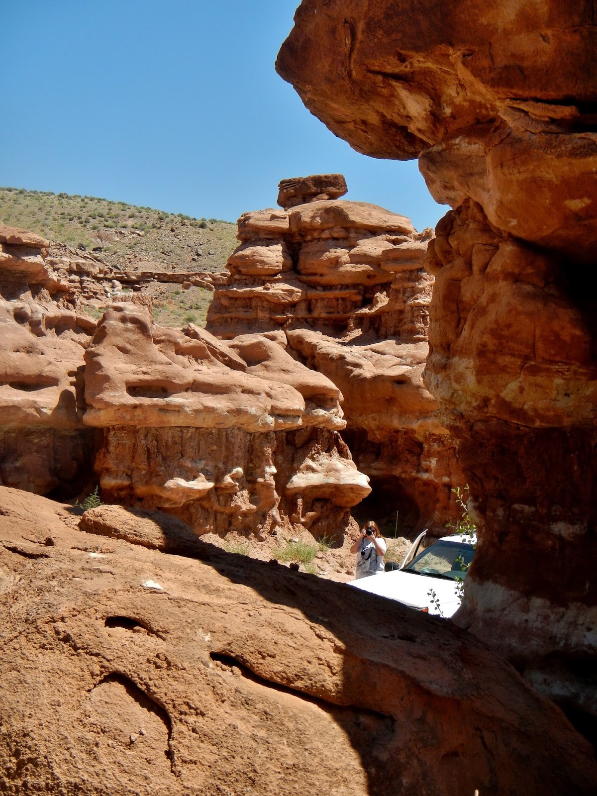 The Southwest Through Wide Brown Eyes: Recapture Pocket, a Hoodoo ...