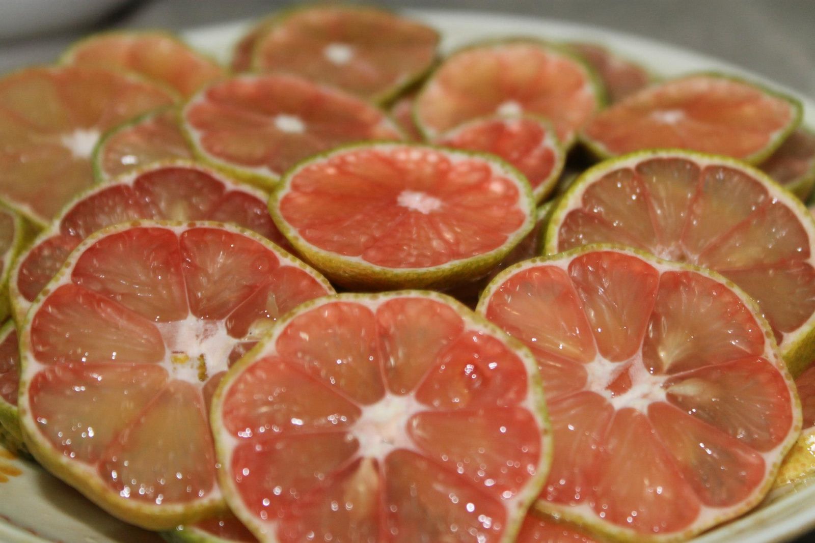 Cách làm chanh đào ngâm mật ong và đường phèn để trị ho