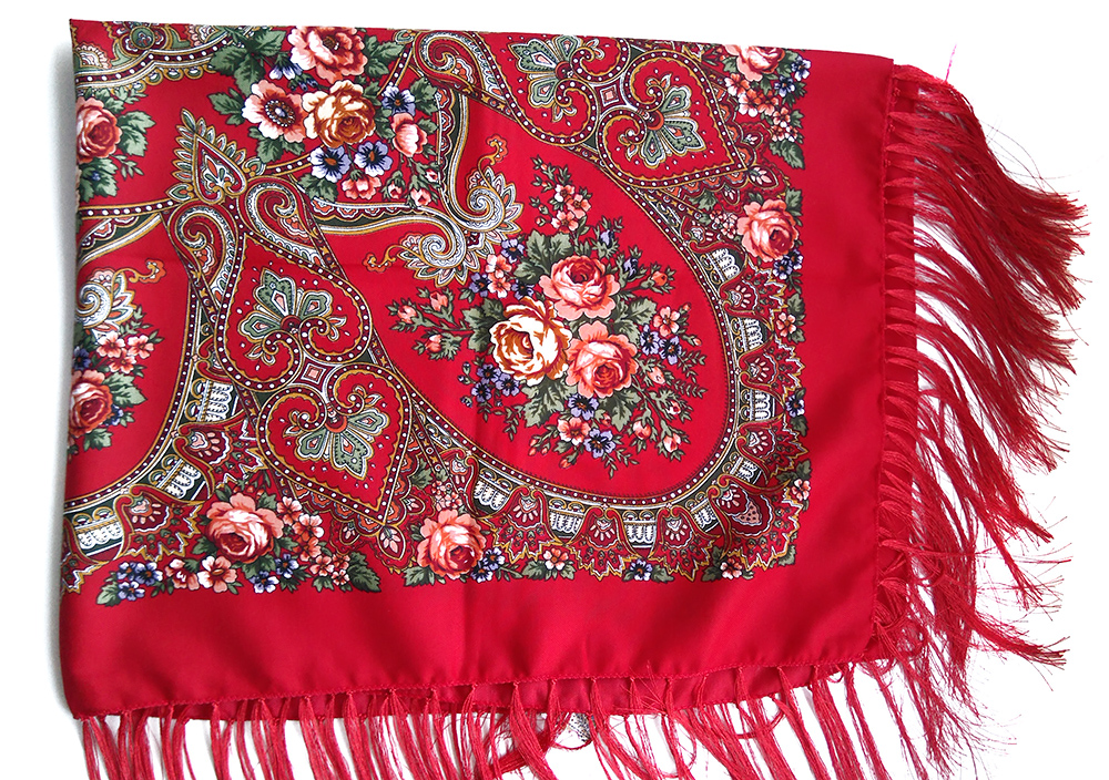 Noi modele de esarfe rusesti, din casmir