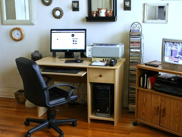 Show And Tell: An Iceberg In My Freezer And My Non-Chic Computer Desk ...