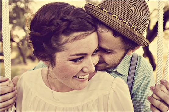 A Midwestern Touch: Wedding Friday? {Engagement Pictures}