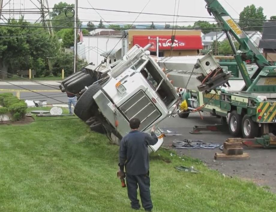 MEC&F Expert Engineers : A BOOM TRUCK OVERTURNED IN NORTH ARLINGTON ...